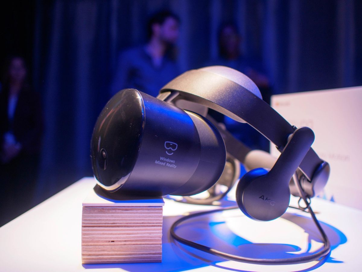 Why Roblox Should Support the All New Windows Mixed Reality Headsets ...