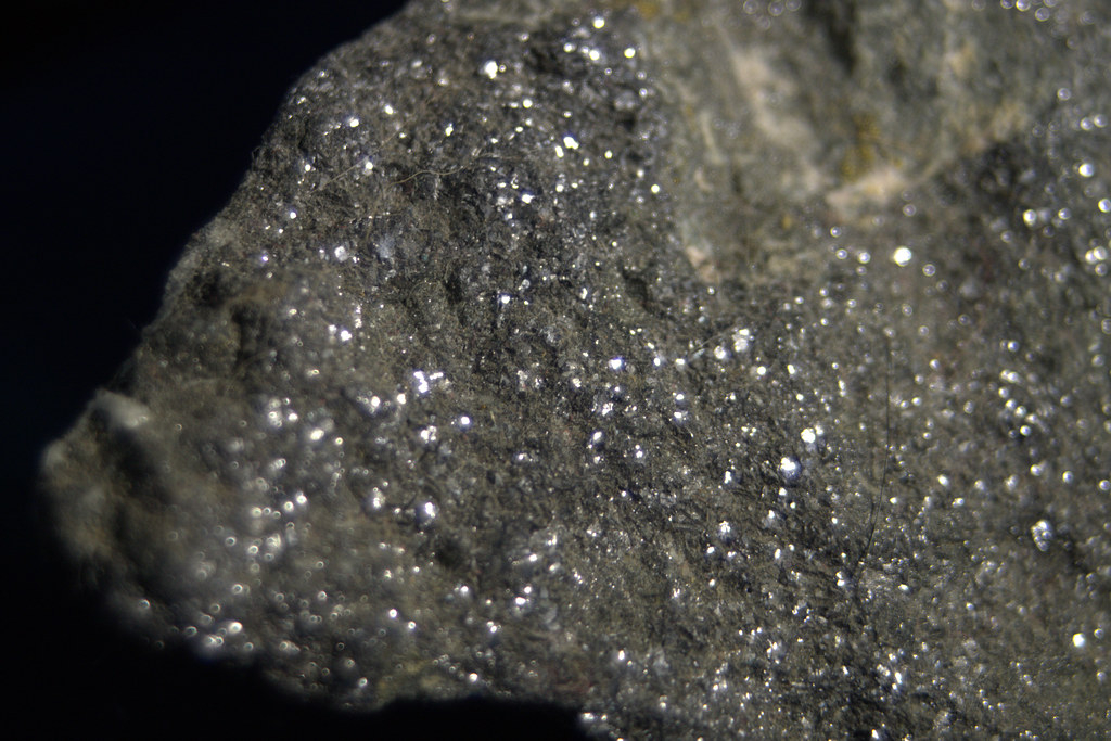 How to make realistic gold ore? - Building Support - Developer Forum ...